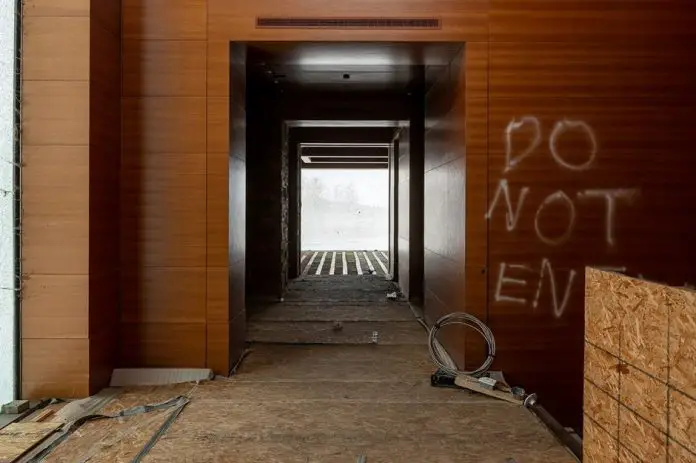 Inside The Peter Grant Mansion, Canada's Biggest Abandoned House